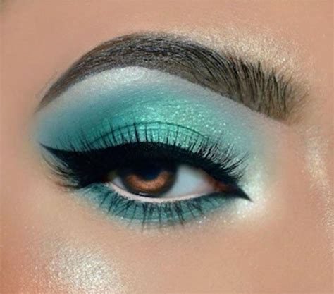 Pin By Sara Slayton On Sara Goes To Vegas Teal Eye Makeup Teal