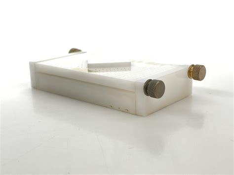 Bid Now Gemoro The Cz Master Set Diamond Color Grading Kit Invalid Date Mst