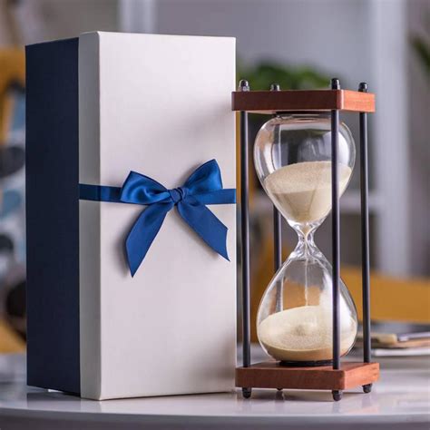 Vintage Square Wooden Bottom Glass Hourglass 30 Mi Vicedeal