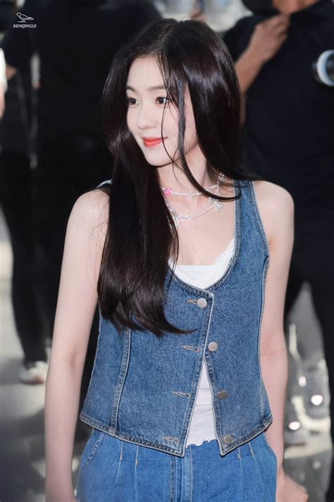 Renejingle On Twitter 230523 Icn𓅫 🦋 아이린 배주현 Irene