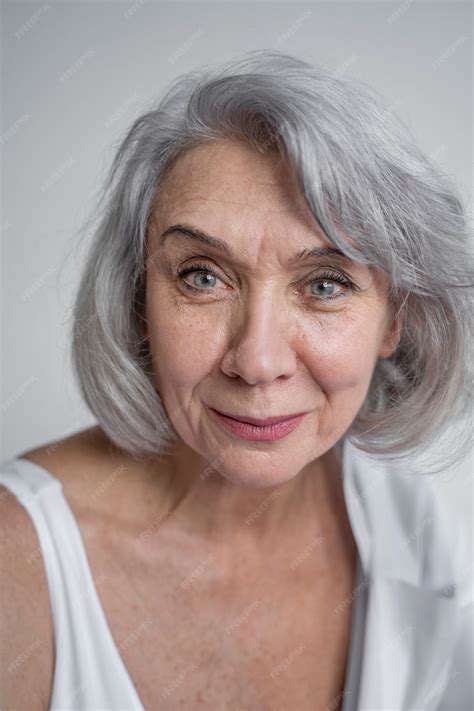 Premium Photo Elegant Old Woman Wearing White Clothes