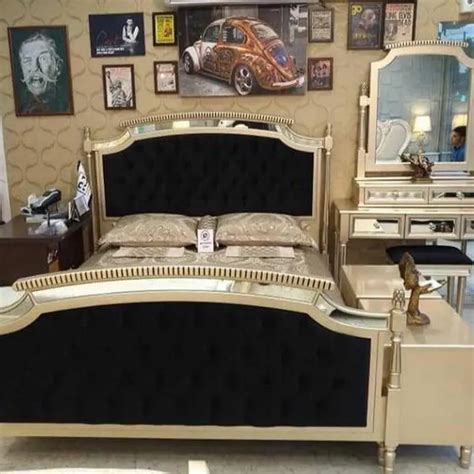 مدل تخت خواب آینه دار انتخابی شیک و کاربردی برای اتاق خواب ماگرتا