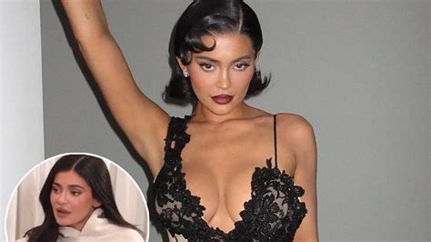 Kylie Jenner Finally Confirms Boob Job I Just Wish I Never Got Them