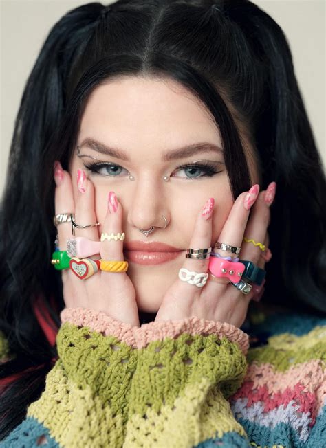 Fresh Face Mae Stephens Notion