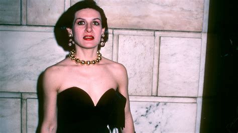 Paloma Picasso Picasso Nest Pas Une Entreprise Cest Une Personne