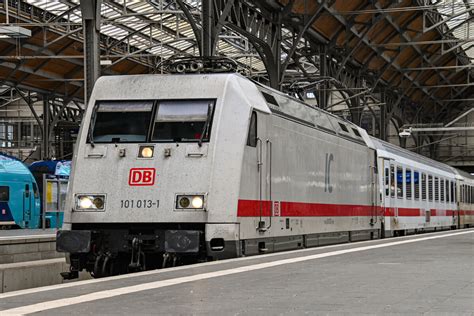 101 041 2 Mit Dem Ic 2180re 52180 Singenhtw Rottweil Bei