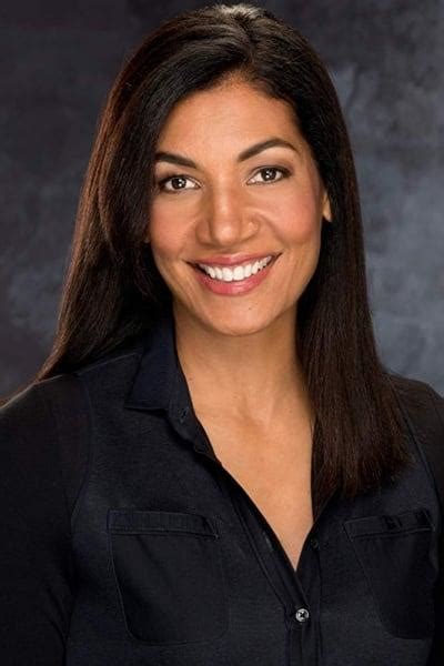 Lauren Bittner About Entertainmentie