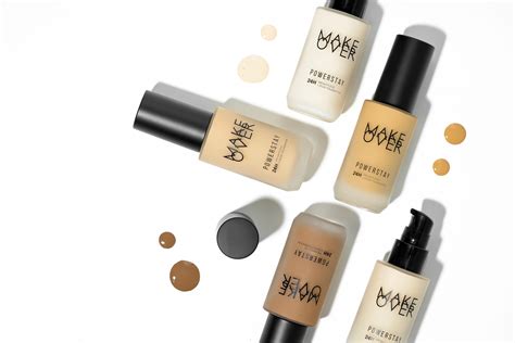 Female Daily Editorial Bikin Makeup Smooth Dan Flawless Foundation