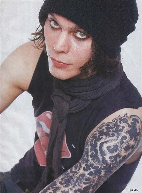 Ville Valo Singer Of Him Finnish Men Are Pretty Sexy Gorgeous People Pinterest Sexy