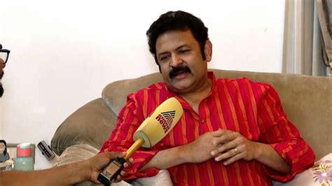 ക്ഷണിച്ചില്ല വേദിയിൽ ഇരുത്തിയില്ല ബിജെപി നേതൃത്വത്തെ അതൃപ്തി അറിയിച്ച് നടൻ കൃഷ്ണകുമാർ Actor