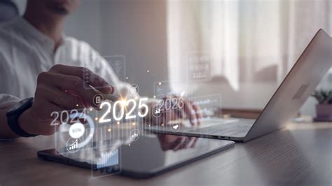 사업가들은 2025년 목표 달성을 위한 마케팅 전략을 계획합니다 비즈니스 개발 아이디어 전략 및 성공을 위한 계획 2025년에 대한 스톡 사진 및 기타 이미지 Istock