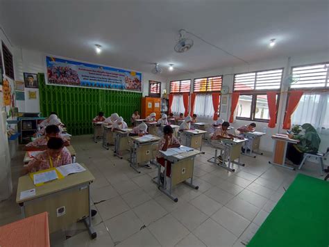 Siswa Sd Dan Mi Di Bontang Ujian Sekolah Bersama