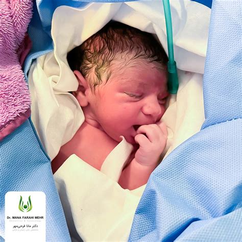 گالری عکس دکتر مانا فرحی مهر متخصص زنان زایمان و نازایی