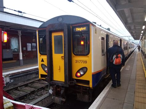 British Rail Class 317 709 At Chingford Taken 161119 Trains