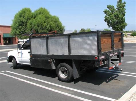 1989 V6 Dually Toyota Truck 1 Ton 10ft Stake Bed Flat Bed For Sale