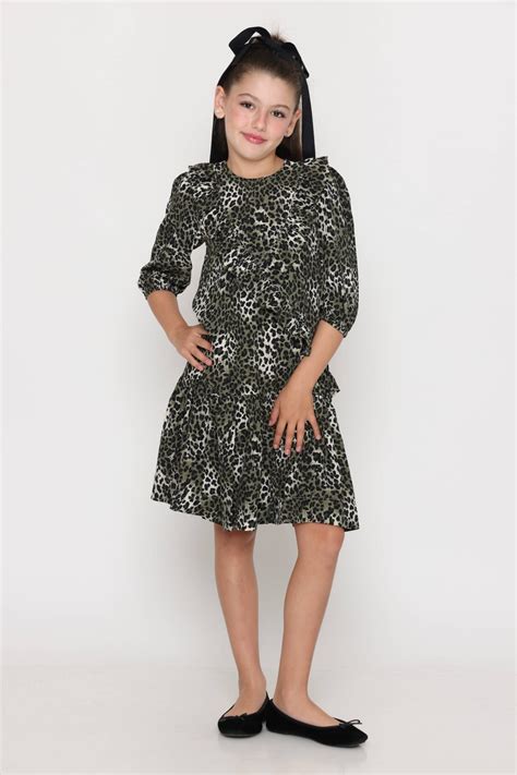 שמלות בת מצווה שמלת בת מצווה צנועה אנגלס פאשיין