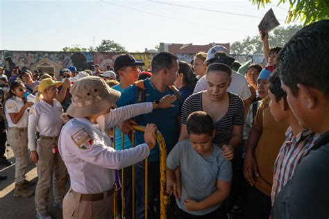 The Last Migrant Caravans Before Trumps Inauguration The New York Times