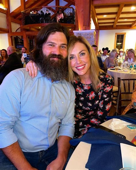 Duck Dynastys Jep Robertson Buys 289k Texas Home With Wife After