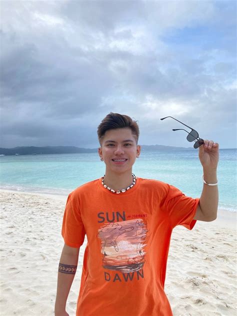 Sean Kyle Filipino Male Escort In Makati City