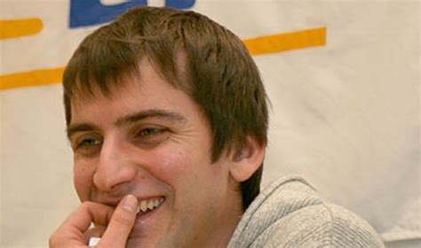 Alanas Chošnau Organizuos Renginius Delfi Veidai