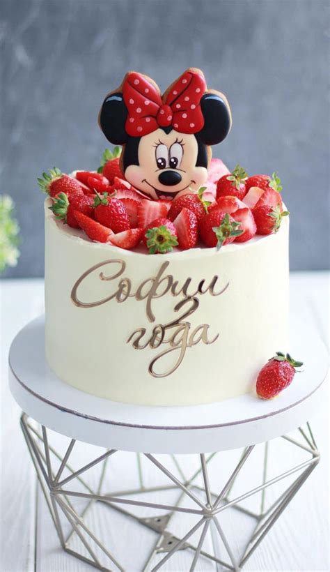 39 Cake Design Ideas 2021 Simple White Birthday Cake Topped With Minnie Mouse