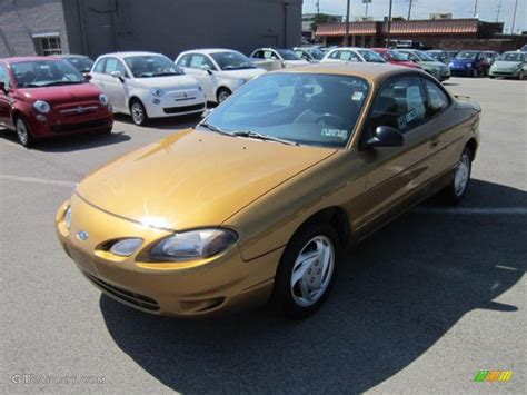 2001 Sunray Gold Metallic Ford Escort Zx2 Coupe 69150623 Photo 3