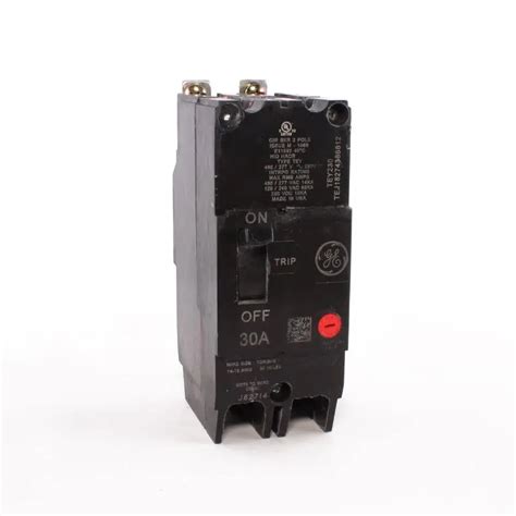Breaker De 30 Amperios De 2 Polos Atornillable Implosa