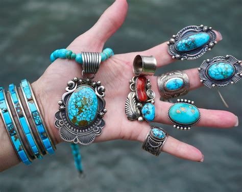 Signed Vintage Authentic Native America Indian Jewelry Navajo Zuni