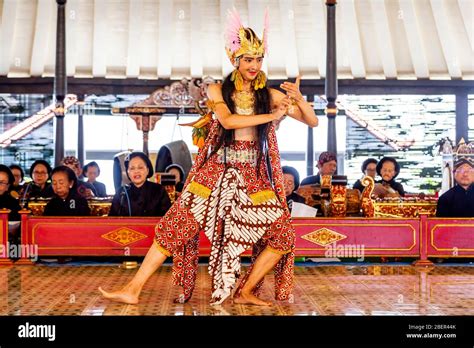 Javanese Dance