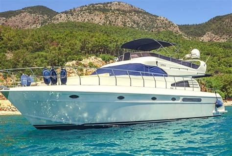 Яхты в Анталии Аренда яхты в Турции Özpinar