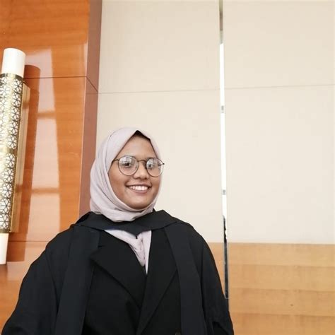 Kulsoom Khan Data Analyst Apparel Group Linkedin