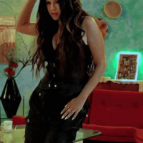 Selena Gomez Daunenhemd 