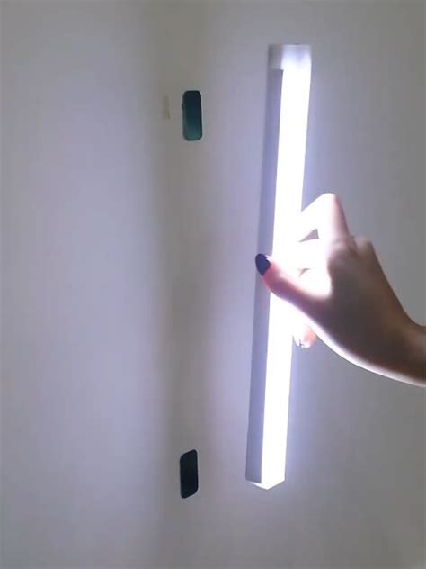 พรอมสงจากไทย ไฟเซนเซอร โคมไฟ LED ไรสาย เซนเซอรตรวจจบเคลอนไหวมนษย มแมเหลก อพเกรด