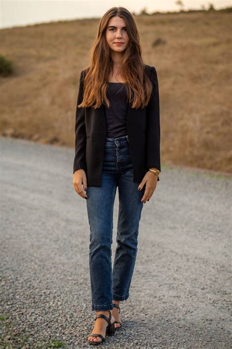 What To Wear To A Classical Concert 15 Best Outfits Panaprium