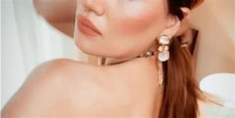 Bollywood Digital Creator Simrun Deep Singh Biography News Photos Videos Nettv4u