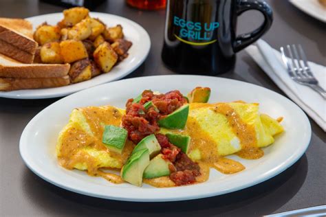 Breakfast Lunch And Catering Restaurant In Conroe 77303 Eggs Up Grill 99