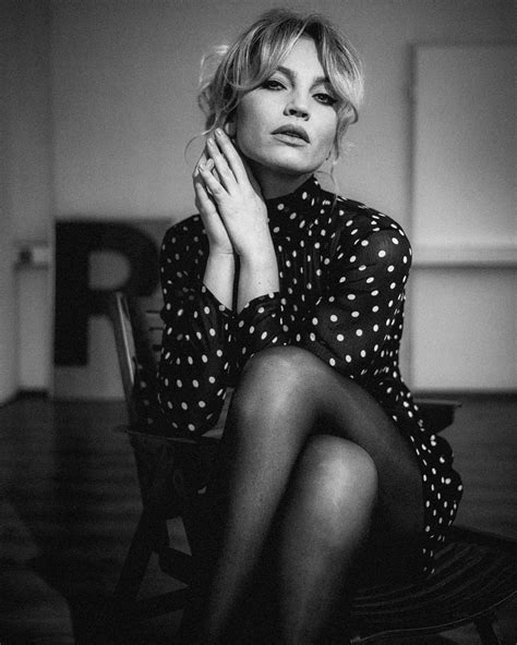 Maria Beigel Scrolller