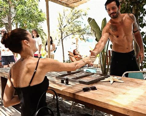 Pin By Jeannie Langley On Ruzgara Birak Hande Ercel Style Turkish