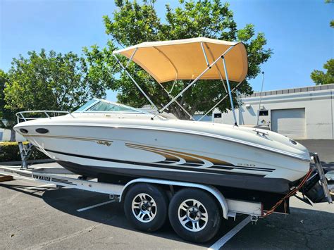 Sea Ray 230 Signature Cuddy Cabin Boats For Sale