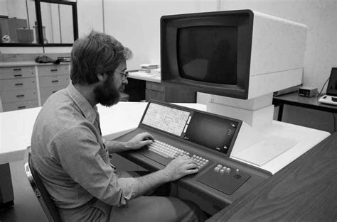 Identify This Computer Which Mainframe System Used Terminals With Two Monitors A Big Graphics