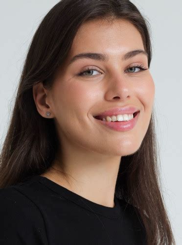 Discover Julias Unique Portfolio On Mmg Talent