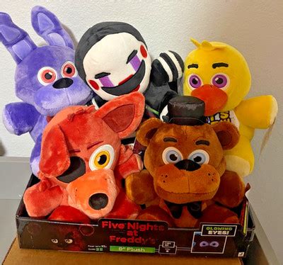 Complete Set Of 5 Five Nights At Freddys Fnaf 8 Jazwares Plush Gitd
