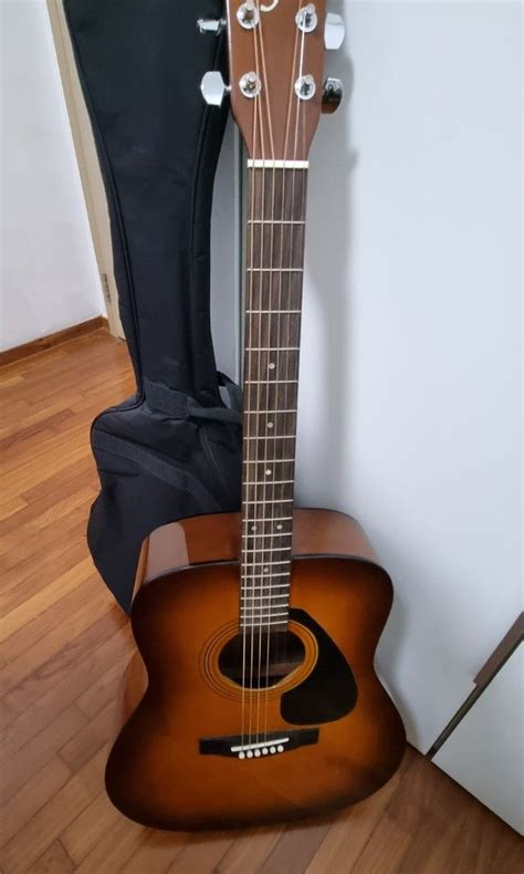 Yamaha Accoustic Guitar Hobbies And Toys Music And Media Musical