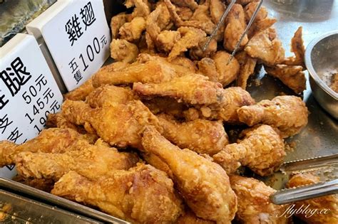 台中北屯｜黑冠炸雞，水湳超人氣炸雞店，一大早就排隊買炸雞 飛天璇的口袋