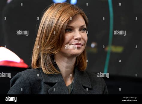 Nicole De Bore