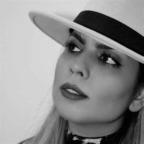 تیوال نیلوفر عباسی