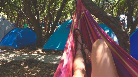 Sex And Techno Always Help — Eseis Oi Typades Pou Pate Samothrakh Na