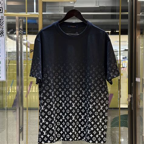 Louis Vuitton Lv Lvse Monogram Gradient T Shirt Madame N Luxury