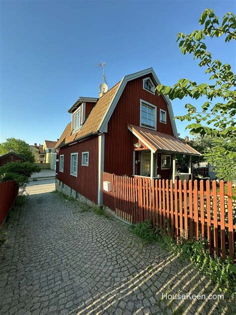 8 Amazing Scandinavia Inspired Tiny Homes Pictures
