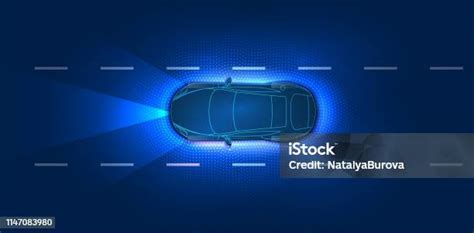 스마트 카 자율 스마트 자동차가도로를 스캔 합니다 그래픽 센서 레이다 신호 체계를 가진 도시도로 Iot 개념에 자치 자율 주행 모드 차량 미래의 개념 배경으로 상위 뷰